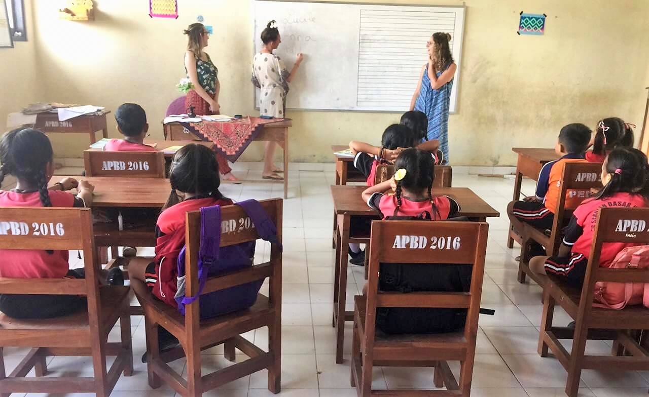 How to Teach English With Limited Resources: Tips, Strategies, and More ...
