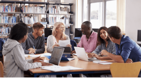 What Are the Benefits of CLIL in Bilingual Education?